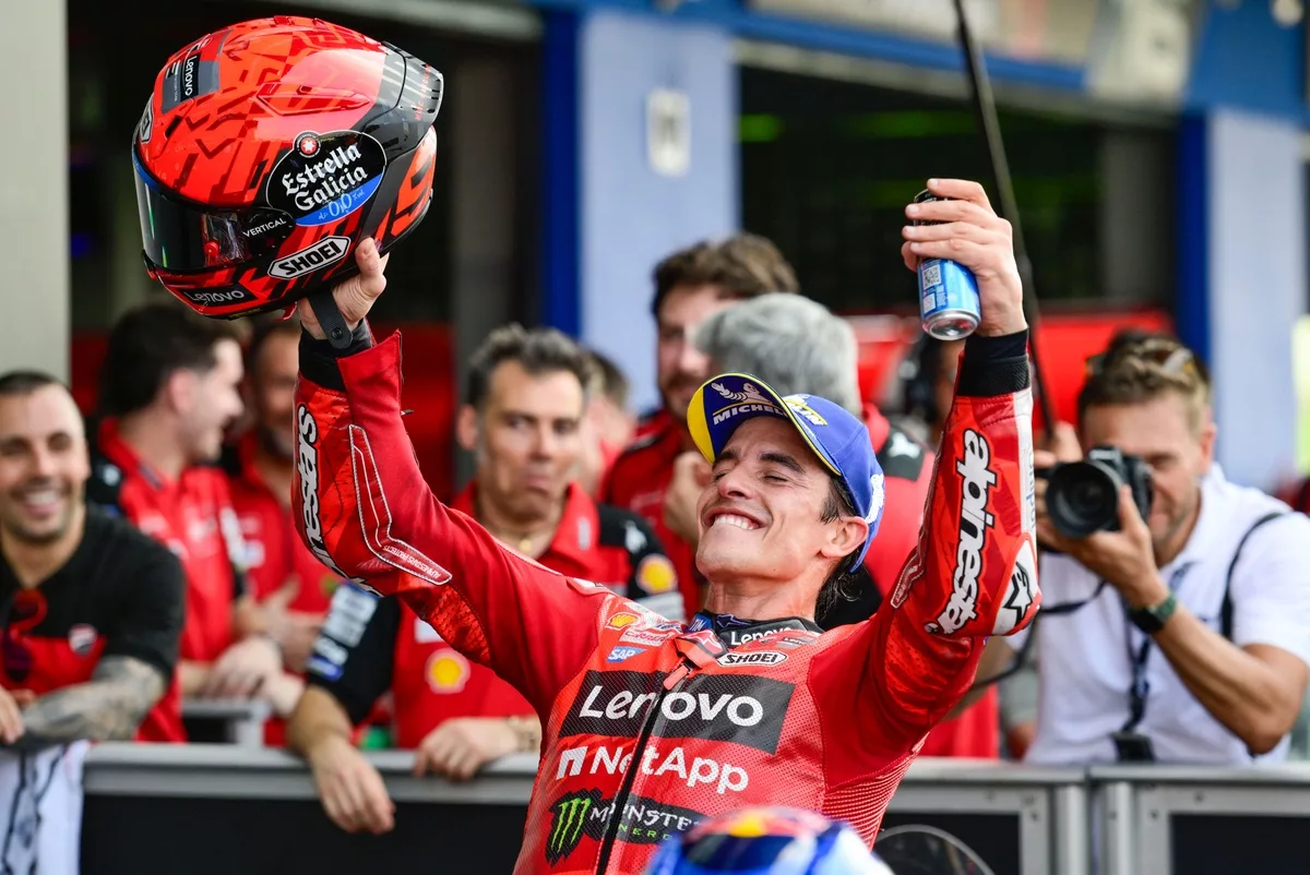 Emosi Julia Marquez Saat Melihat Kemenangan Putranya di MotoGP